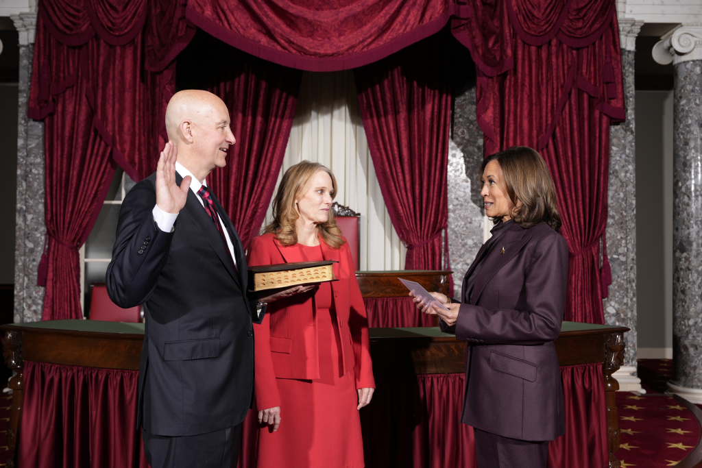 Following Election in November, Ricketts Sworn in as U.S. Senator for ...
